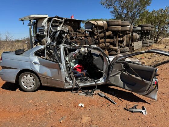 Ford Ranger & Haulage truck head-on accident kills 6 people: Woman and ...