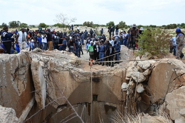 Hundreds of trapped Zim miners send SOS from a South African mine, held hostage by 10 heavily ...